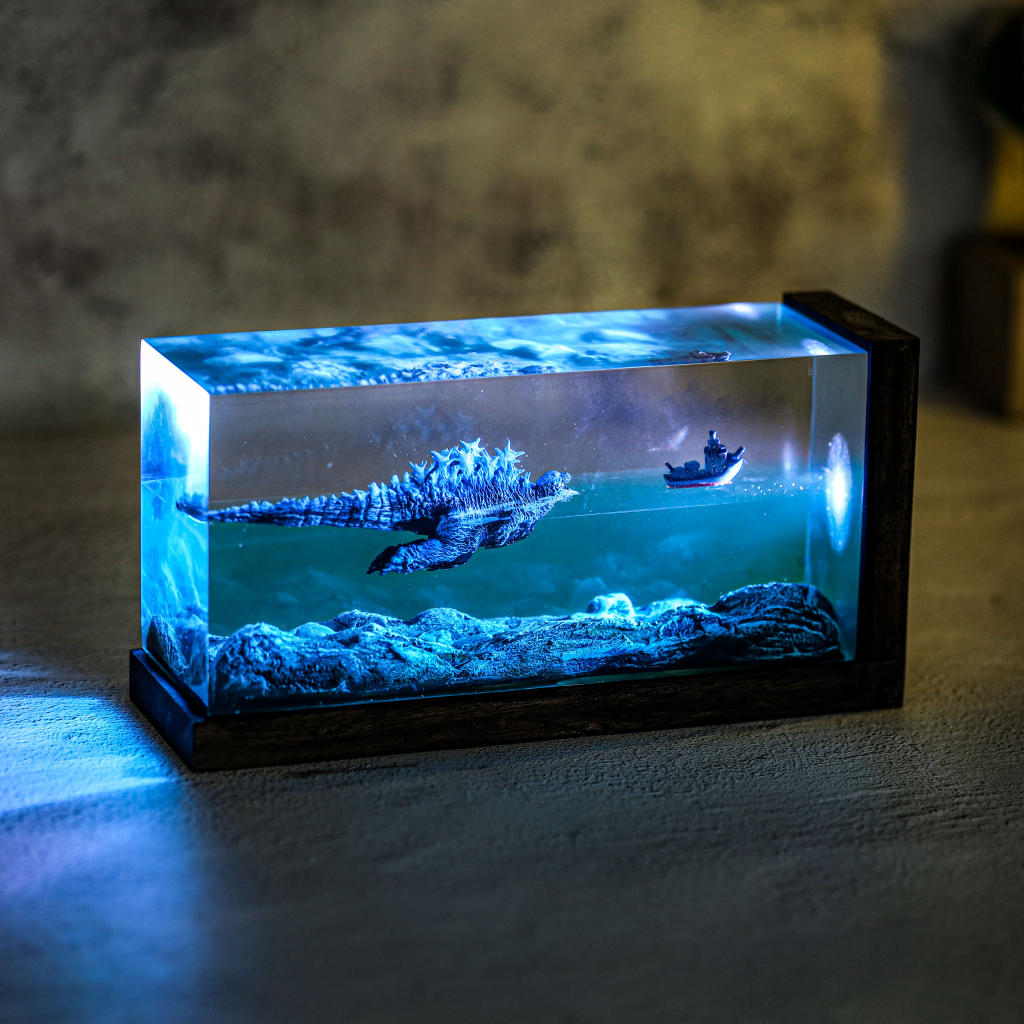 Cuboid Swimming Godzilla Monster Night Light – Egoartbyvan