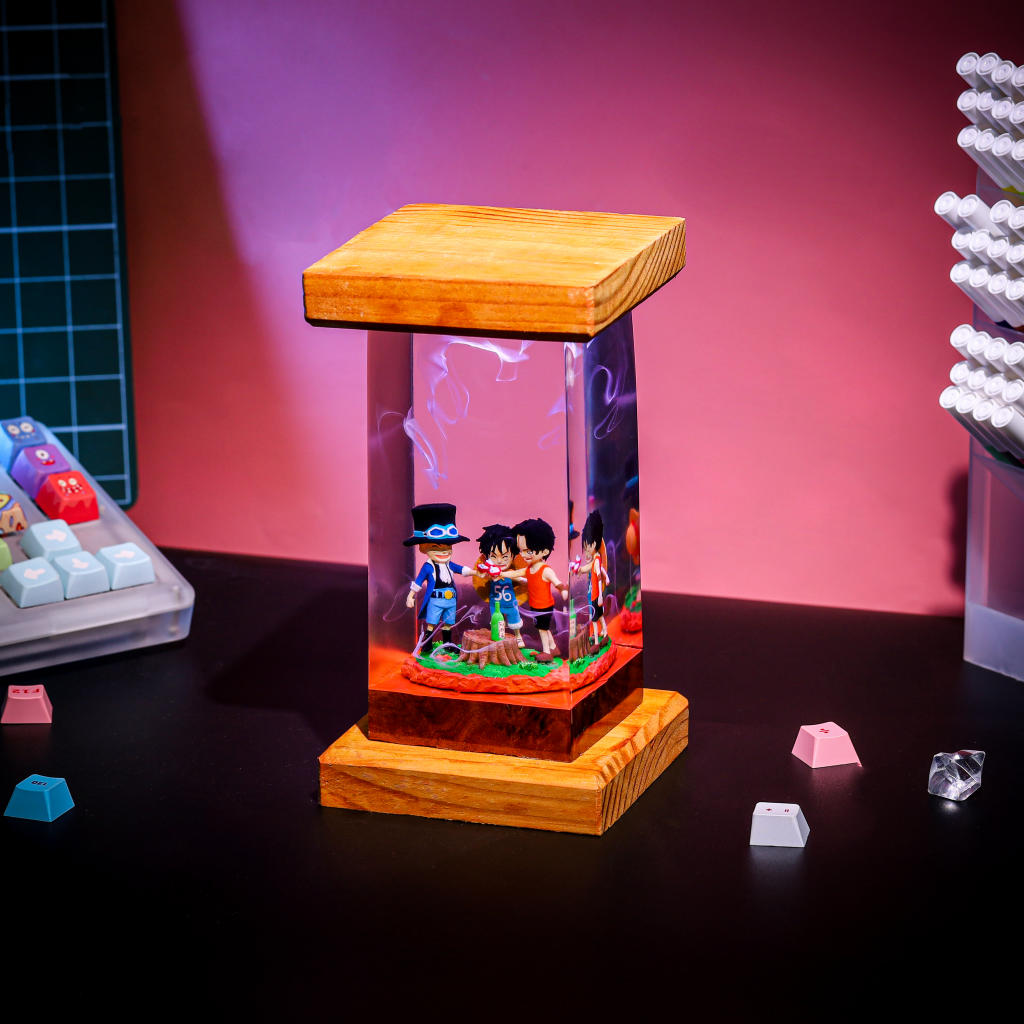 One Piece Luffy, Sabo and Ace Epoxy Lamp – Egoartbyvan