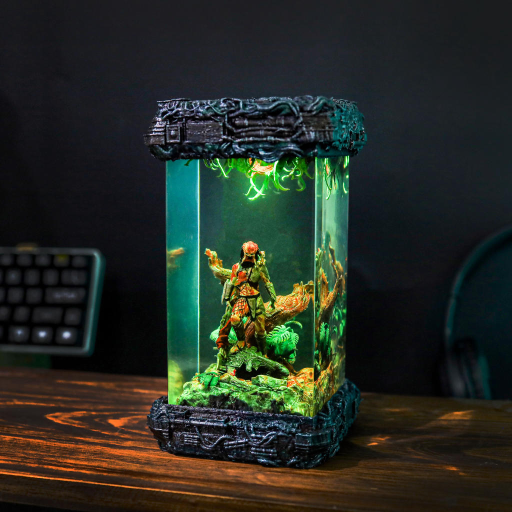 Predator Monster Epoxy Lamp Ver 1 – Egoartbyvan