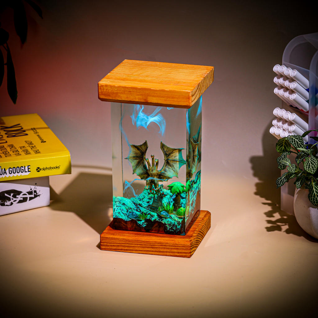 Three-Head Monster King Ghidorah Epoxy Lamp – Egoartbyvan