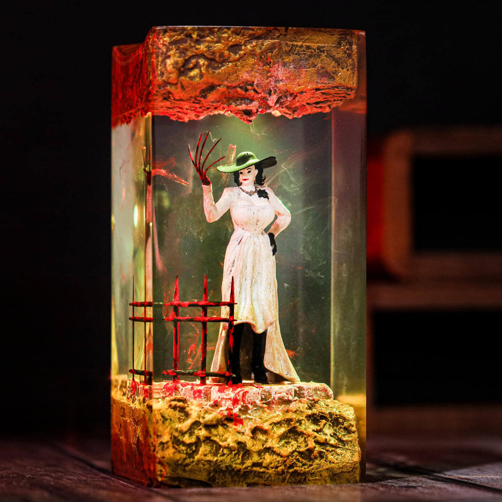 Alcina Dimitrescu Resident Evil Lamp – Egoartbyvan