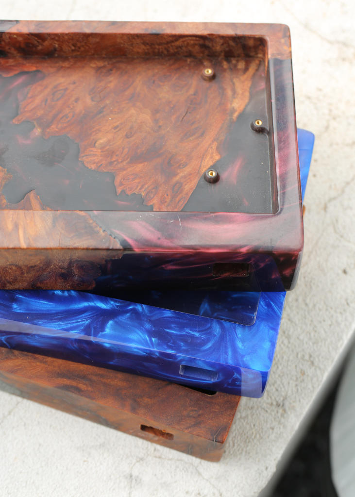 Blue Resin and Wood Keyboard Case – Egoartbyvan