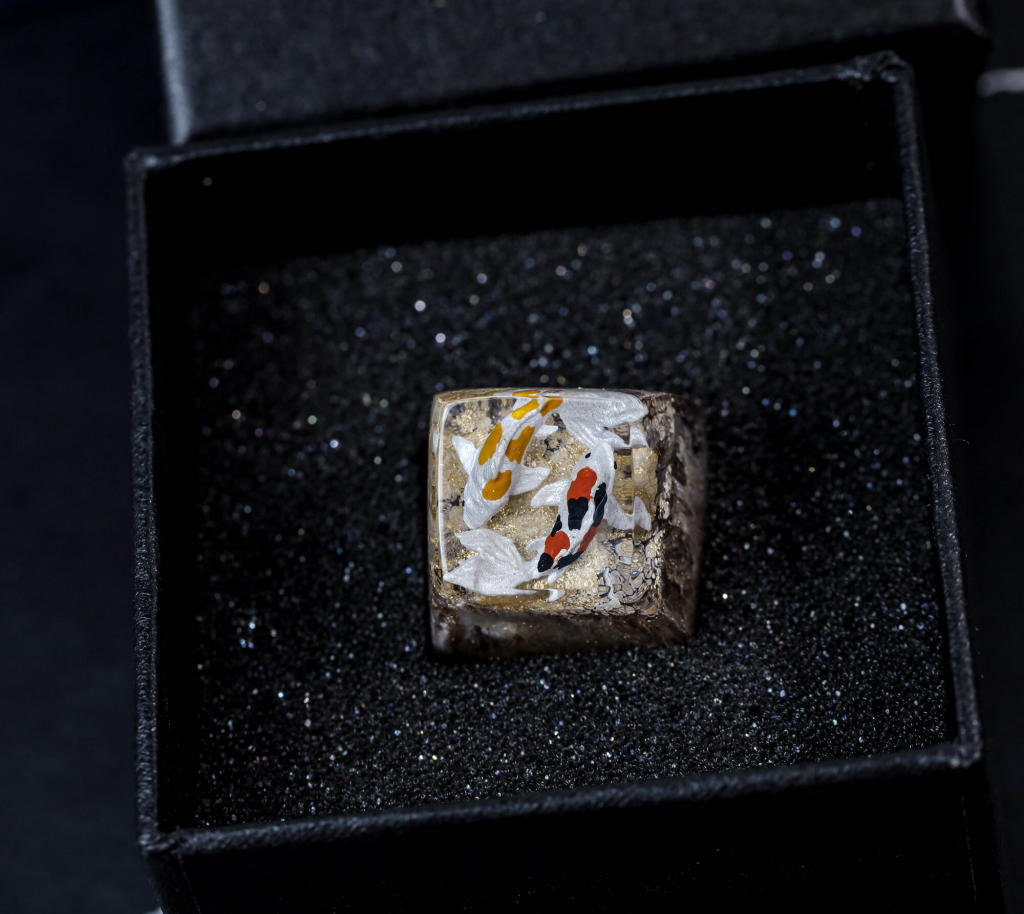 Gold Koi Artisan Keycap – Egoartbyvan