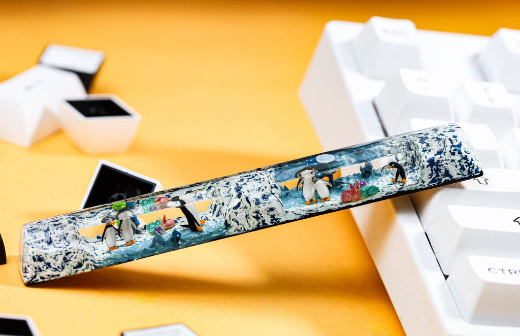 Penguin spacebar keycap – Egoartbyvan